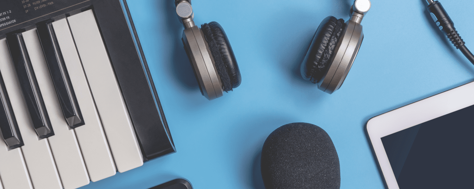 5 Reasons a Lyric Writer is a Songwriter’s Best Friend - LyricStudio Blog