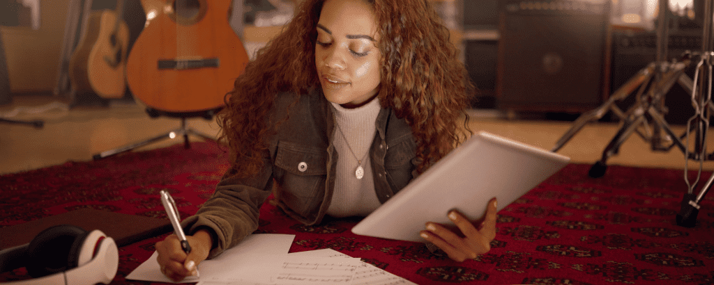 How to Write Lyrics With AI as a Beginner - Songwriters Guide